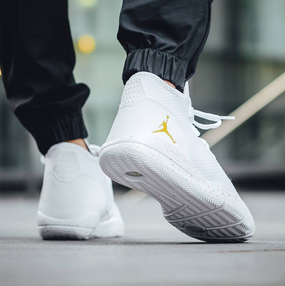 Jordan Reveal "Gold Seeker" (133/white/mtlc gold coin/white/infr