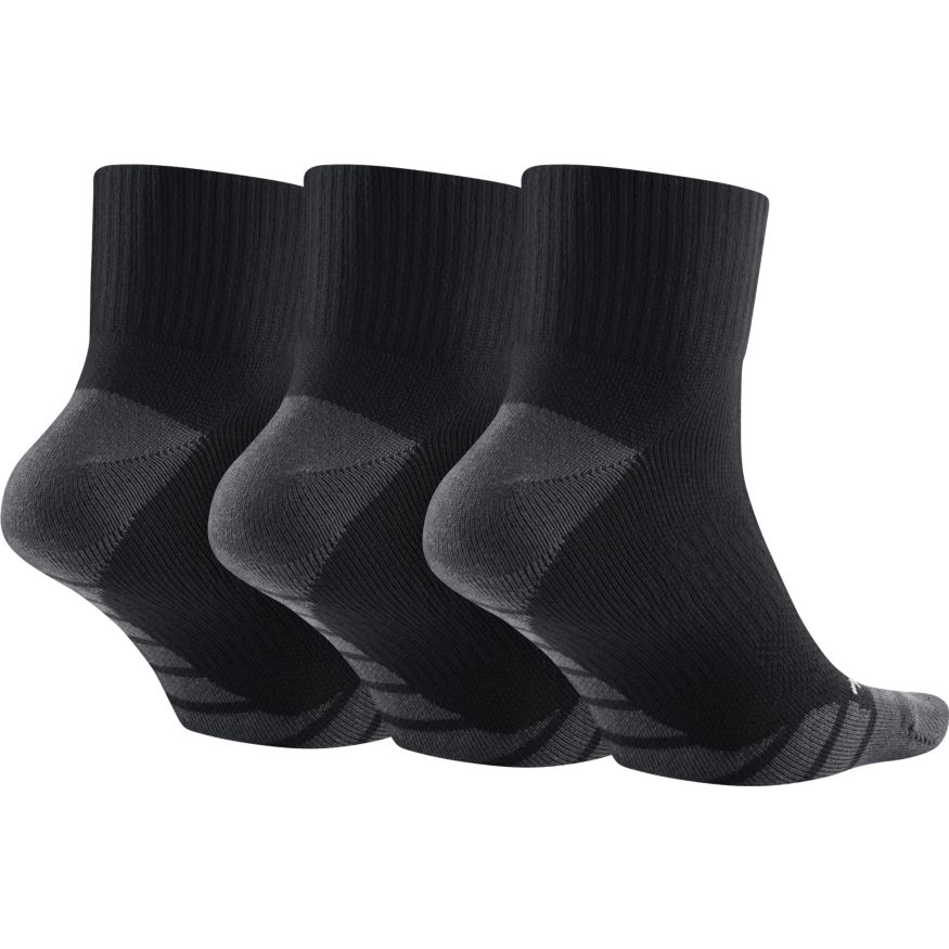 Nike Dry Lightweight Quarter Training Sock 3 Pair (010) Nike Dry Lightweight Quarter Training Sock 3 Pair (010)